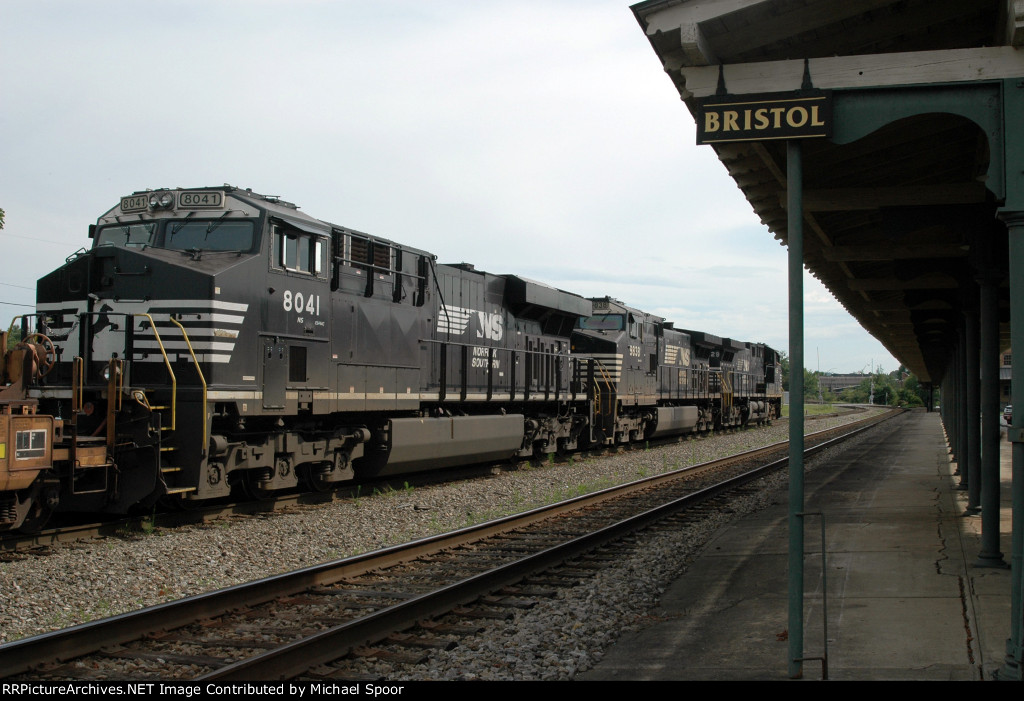 NS 8041 passing Passenger Station